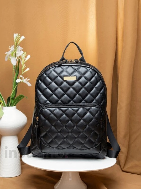 Černý batoh | instamo.